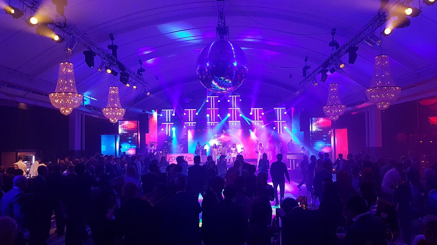 Internationaal event van Vitol met Sonny's Inc. in Cruise Terminal Rdam